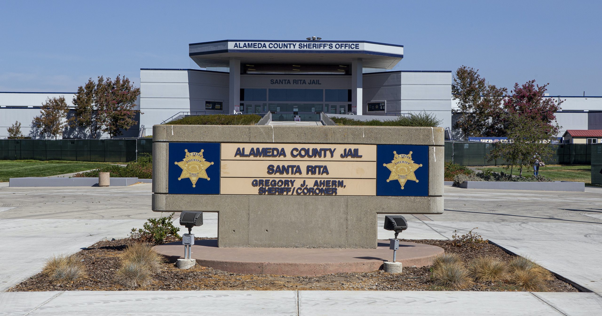 Woman pleads guilty to providing fellow Santa Rita Jail inmate with ...
