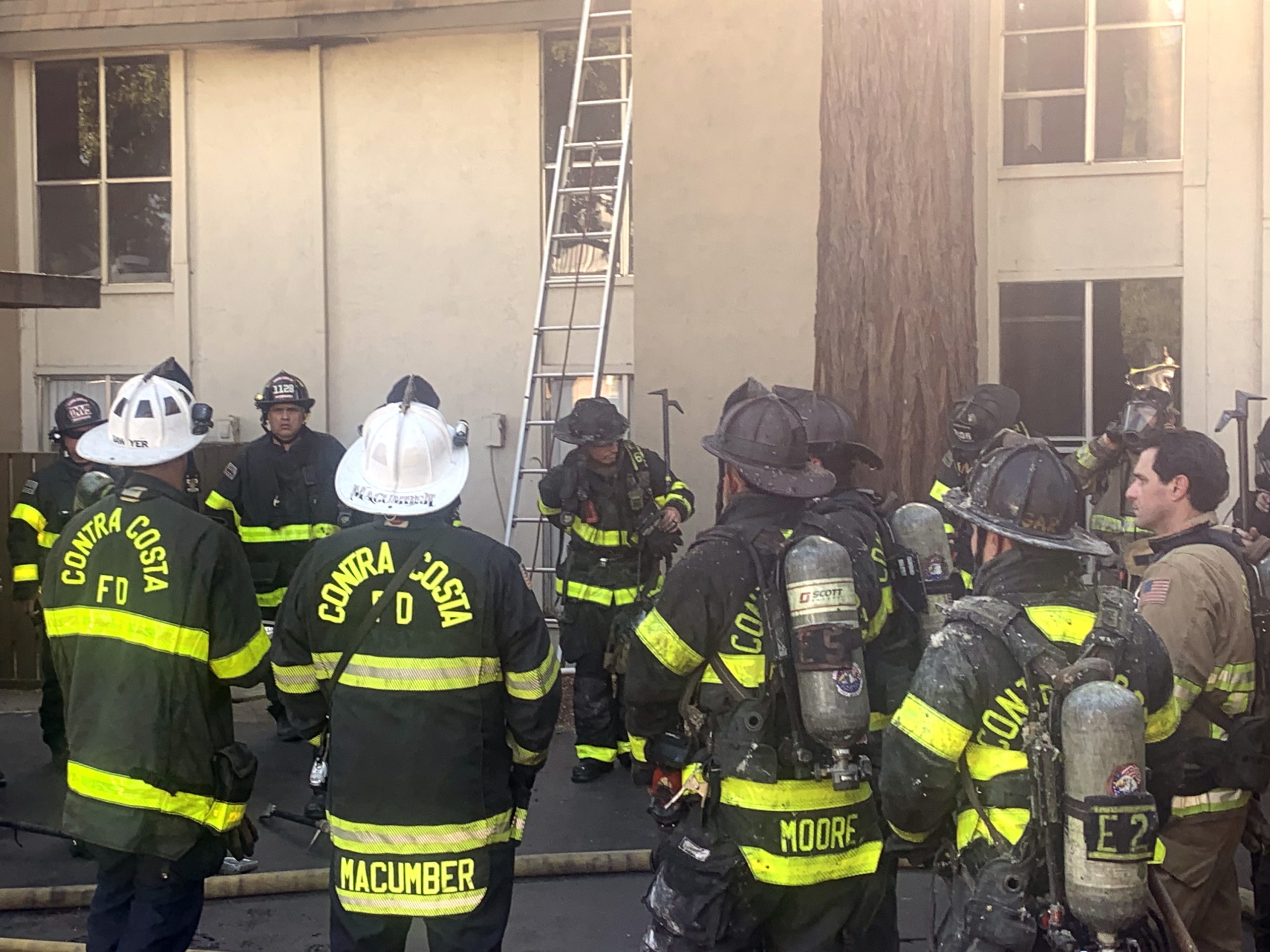 2 apartments burn, another 8 damaged in afternoon fire near Diablo ...